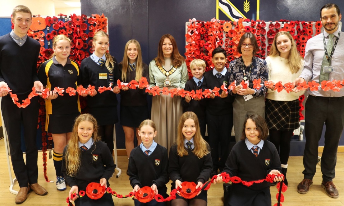 Kennet School - Over 80 Metres of Poppies Created for WWII Anniversary